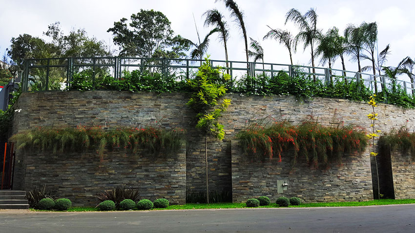 Oasis particular en Casuarinas Perú, 10 meses de ejecución