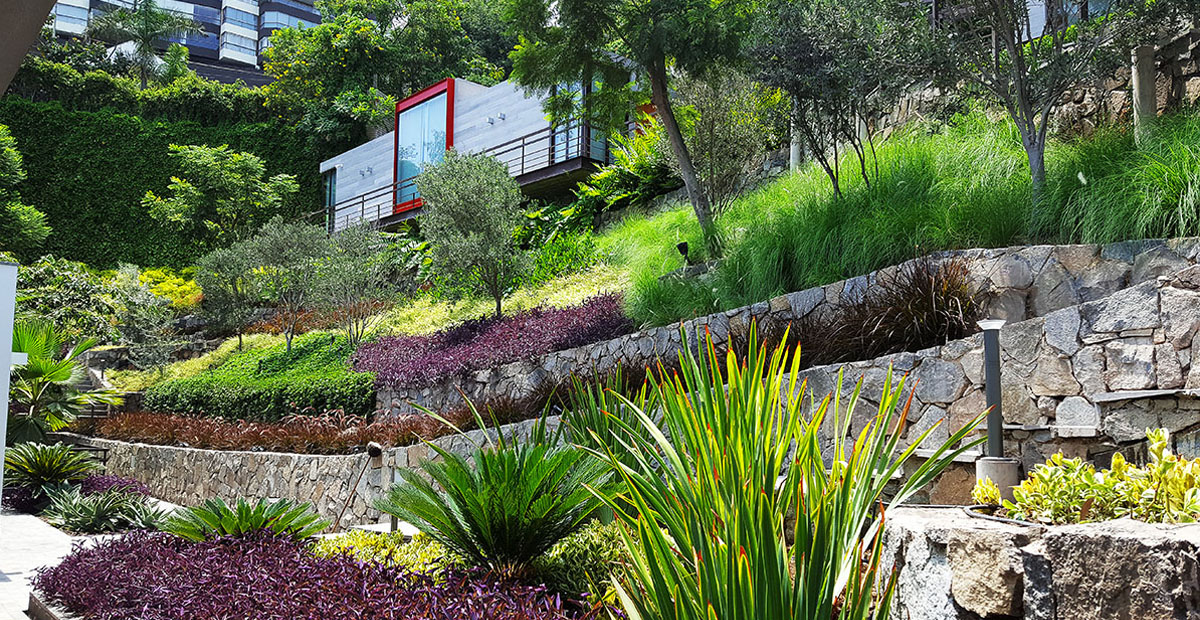 Oasis particular en Casuarinas Perú, 10 meses de ejecución
