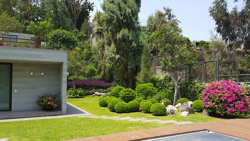 Oasis particular en Casuarinas Perú, 10 meses de ejecución